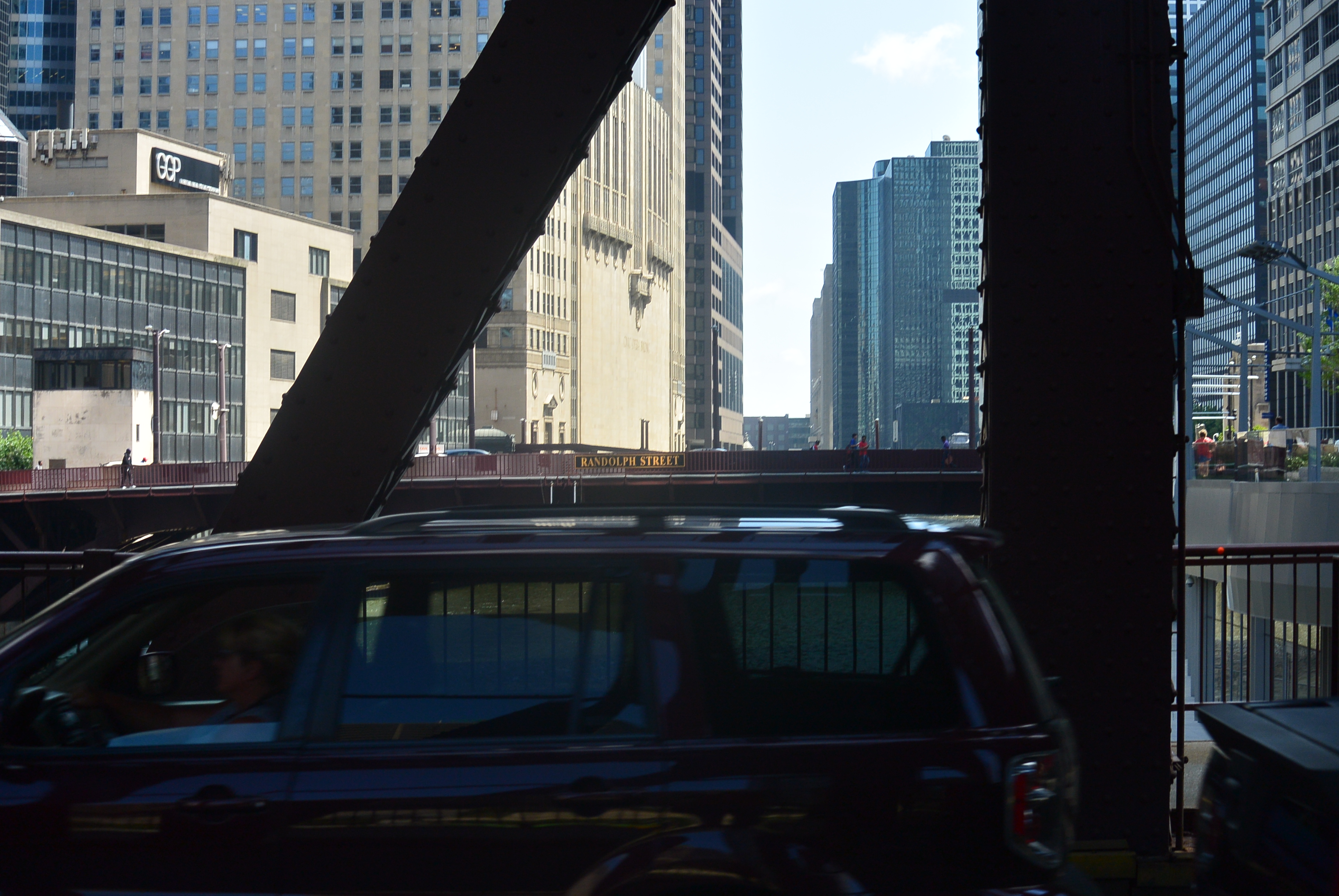 Randolph Street Bridge over the south branch of the Chicago River ...
