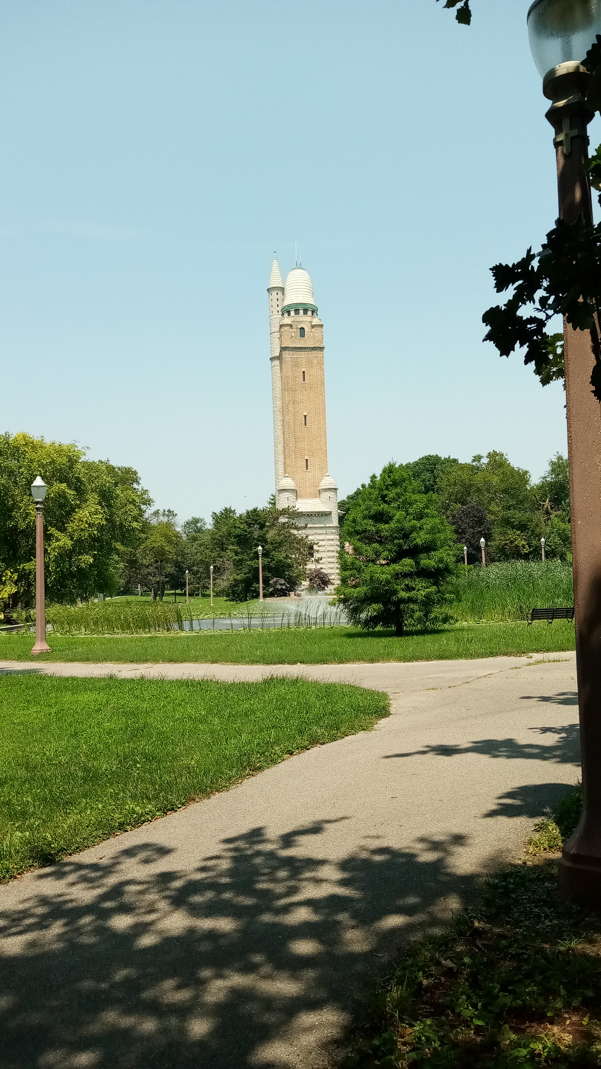 Compton Hill Water Tower | raddoc1947